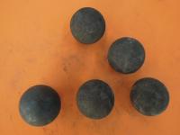 China High Hardness Unbreakable B2 grinding balls for ball mill , DIA 20mm-40mm for sale