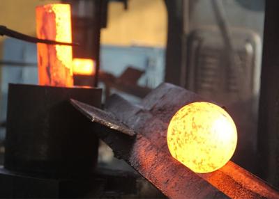 China Chrome Steel Material Forged Mill Balls Grinding Media For Rock Grinding Machine Customized for sale