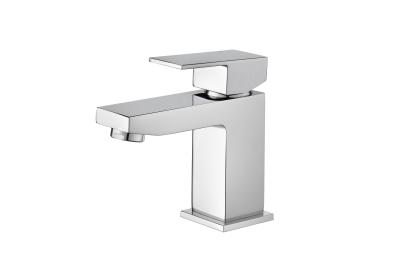 China Single Lever Brass Wall Mixer Tap Ceramic Valve Chrome Finish for sale
