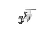 China Chrome Color Wall Bath Mixer Ceramic Valve Core Material durability T2044 for sale