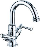 China Brass Kitchen Mixer Faucet The Perfect Combination of Style and Function T8872W for sale