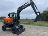 China Korea Used Doosan Excavator for sale Second Hand DX60W Jindongyu Machinery for sale