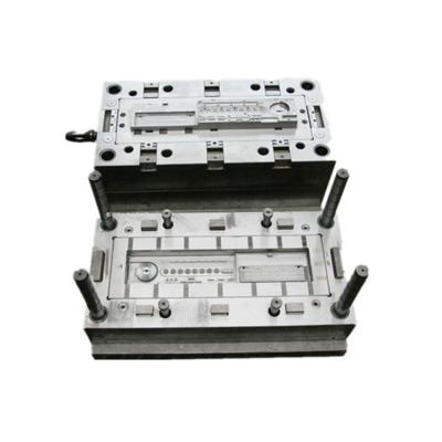 China Auto Parts Plastic Injection Mould Gloss Finish Plastic Steel Three Plate Mold for sale