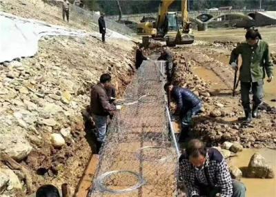 China Heavy Hot Dip Galvanized Gabion Baskets 3.0mm Hexagonal Mesh for Hydraulic Works for sale