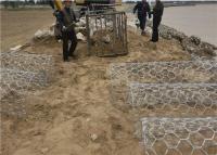 China Galvanized Gabion Baskets 60x80mm Mesh 1m-6m Length for Soil Protection for sale