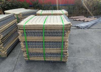 China Military Sand Barrier with 4mm Galvanized Steel Wire and 50x50mm Mesh for Defense Applications for sale