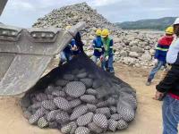 China 2 Ton Rock Bag Filter Unit for River Control and Temporary Construction for sale