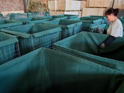 China Brown Etc Defensive Barrier for Galvanized After Welding for sale