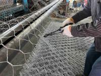 China 3.2mm Woven Gabion Baskets with 60x80mm Hexagonal Mesh for Flood Control and Erosion Protection for sale