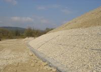 China Slope Stabilization River Control Gabion Basket , Erosion Control Weave Wire Mesh for sale