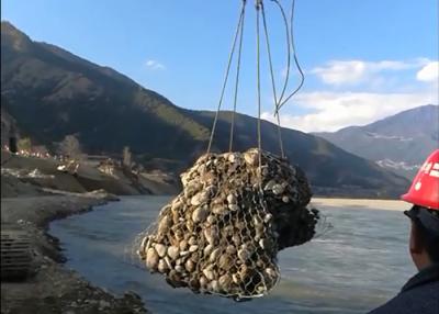 China Galvanized Gabion Box 2.0-4.0mm Wire Gauge Hexagonal Mesh for Flood Protection for sale