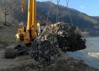 China Large Scale Gabion Mesh Cage 60x80mm & 80x100mm for River Training with 0.54-1.41m³ Capacity for sale