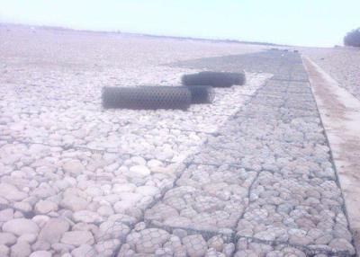 China PVC Coated Gabion Baskets 2.0-5.0mm Wire Diameter for Erosion Control and Retaining Walls for sale