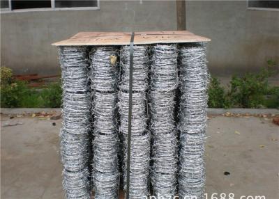 China 1.6mm Galvanized Livestock Barbed Fencing Wire with 2.5mm Core and 25kg Roll Weight for sale