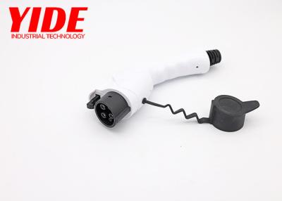 China Interlock Electric Car Charging Gun IP68 16 Amp / 32 Amp Safety for sale