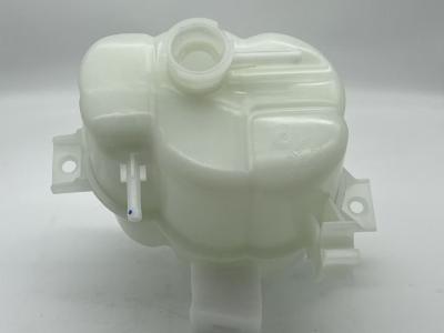 China Nissan Y62 Patrol 4.0 Replacement Coolant Reservoir Tank 21710 5ZP0A Durable Automotive Cooling System Component for sale