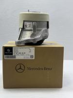 China Mercedes Engine Mount Rubber A 167 240 38 00 Automotive Replacement Part for Enhanced Engine Support and Noise Dampening for sale