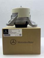 China Mercedes Engine Mount Rubber A 167 240 38 00 Automotive Replacement Part for Enhanced Engine Support and Noise Dampening for sale