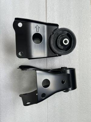 China Rear Engine Mount Cushion for Nissan Maxima A32 A33 U13 and Cefiro Featuring Tear Resistant Rubber Core and Rust Proof Steel Bracket OE 11270-40U02 for sale