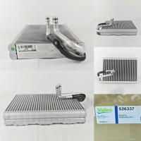 China Valeo air conditioning evaporator assembly, part number 526337, compatible with Audi A4/A5 (2017 model and later), is a core component of the automotive air conditioning cooling system, installed insi for sale