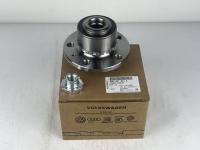 China Hub Bearing Unit (Wheel Axle Head Assembly)
Original Equipment Manufacturer (OEM) Number: 6R0 407 621A
Compatible with original factory models: Volkswagen Polo, Škoda Fabia, Seat Ibiza, Audi A1 for sale