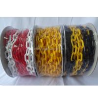 China 8mm PE Plastic Safety Chain with Red White Yellow Black Color for Roadway Safety in 25 Meter Length for sale