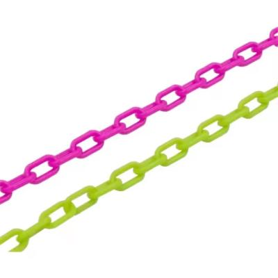 China 3mm Colorful Plastic Chain 20g per Meter for Roadway Barrier and Decorative Use for sale