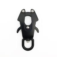 China Aluminium Pet Release Buckle Frog Clip Pet Snap Hook Frog Carabiner Safety Harness Collar Frog Clip Buckles for sale