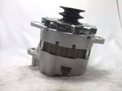 China A008TU4686 ME354510 6M70T Engine Alternator 24V 70A for Mitsubishi for sale