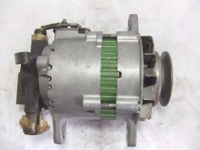 China FUSO 4D30 6DR5 Engine Alternator 24V 25A A002T70571 ME017509 for sale