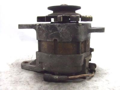 China FUSO 8DC6 8DC9 Engine Alternator 24V 40A A004T56771 ME067640 for sale