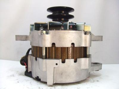 China ISUZU GIGA 90A Alternator A009TU5784 8980136143 Heavy Duty Truck Generator for sale