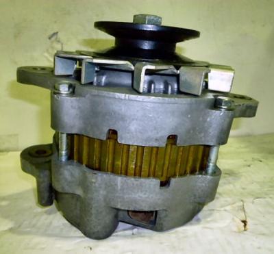 China 24V 90A Alternator A4T75589 ME091136 for Heavy Duty Industrial Engines for sale