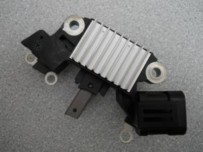China Bosch Alternator Voltage Regulator 12V for Nissan Almera Primera Pathfinder 24V Compatible for sale