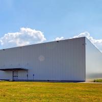 China Lightweight Eco Friendly Prefabricated Steel Workshop For PEB Building Custom Design for sale