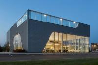China Exhibition Hall Steel Structure Building 4s Car Showroom Metal Building Rapid Install for sale