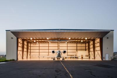 China Custom Prefabricated Steel Structure Hangar Airplane Steel Buildings Low Maintenance for sale