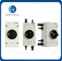 China 1000V DC Solar Panel Isolator Upside Input Wiring With 2 Pairs Mc4 Connectors for sale
