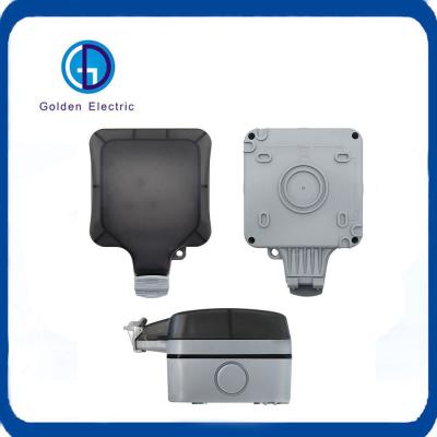 China IP66 Electrical Weatherproof Switched Outlet Protection Box for Outdoor Wiring for sale