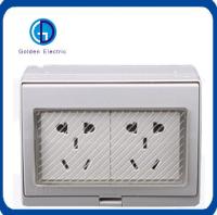 China Wall Electrical Power 250V 4gang Switch and 1gang Socket with Number of Holes Porous for sale