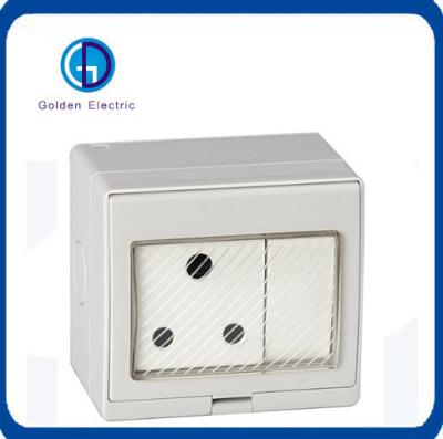 China Different sizes and specifications IP55 South Africa Surfacemounted Waterproof Socket for sale