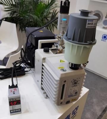 China 9.9m³/h DRV10 Oil Lubricated Double Stage Rotary Vane Vacuum Pump Compact Size Low Noise for sale