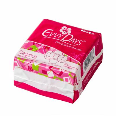 China Breathable PE Film Sanitary Napkin Diaper With Paper Material In Various Designs for sale