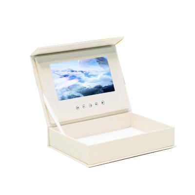 China Innovative 7 Inch LCD Screen Video Gift Box with Built-in Screen and Speakers Perfect for Promotions and Advertising for sale