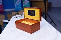 China HD LCD Screen Video Gift Wooden Box OEM for promotional marketing for sale