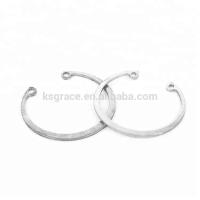 China DIN472 Split Plain Internal Circlips Retaining Rings For Bores for sale