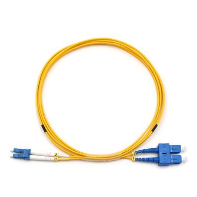 China LC UPC to SC UPC Fiber Optic Patch Cord - Duplex Single Mode OS2 2.0mm Cable with 10km/40km Transmission for sale