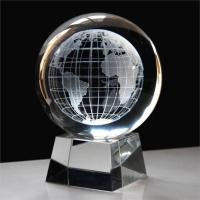 China Home Furnishings Led Crystal Crafts Clear Laser Engraving Crystal Ball Stand for sale