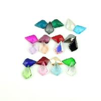 China Fashionable And Salable Crystal Maple Leaf Pendants Used For Interior Decoration for sale