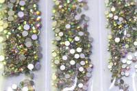 China Crystal Nail Stones Fluorescent Rainbow Color for sale